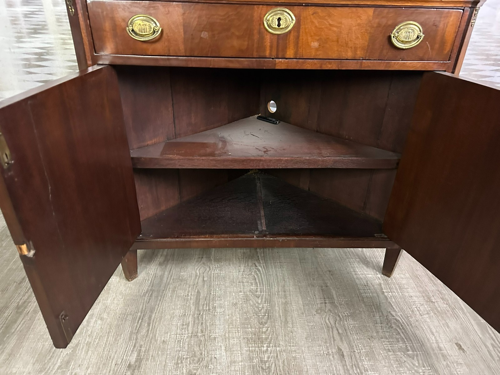 ANTIKE LOUIS SEIZE ECK KOMMODE UM 1880 MAHAGONI – Arthome24